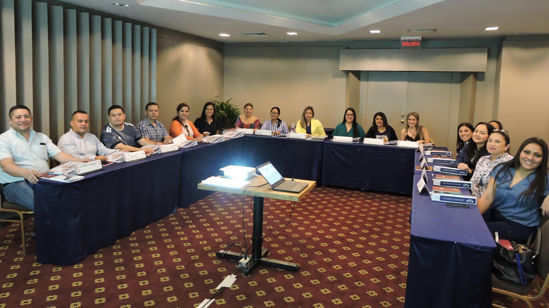 Leterago - Escuela de Empresas